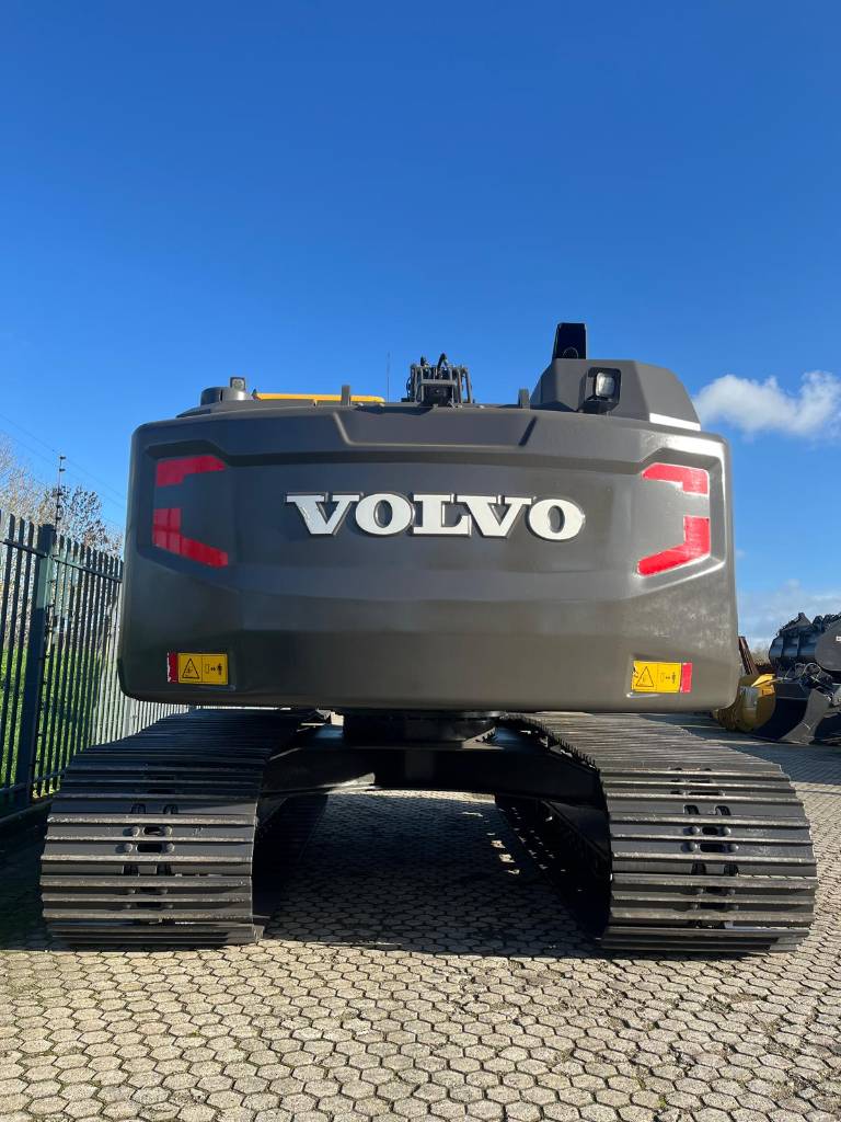 Volvo EC 180 E full option : Riverland Equipment